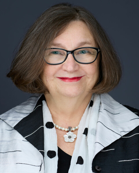 Elizabeth G Rasmussen | Lake Forest Real Estate Agent | @properties ...