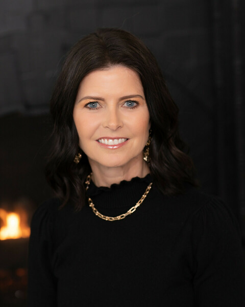 Jennifer Cronin Geiger | Elmhurst Real Estate Agent | @properties ...