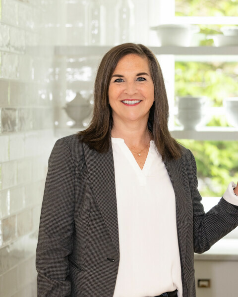 Julie Schultz | Glenview North Real Estate Agent | @properties Chicagoland