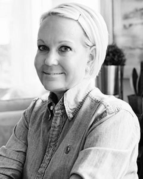 Julie Schwager | Naperville Real Estate Broker | @properties