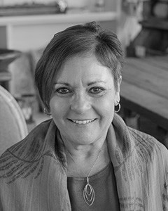 Marie McCall | Elmhurst Real Estate Broker | @properties