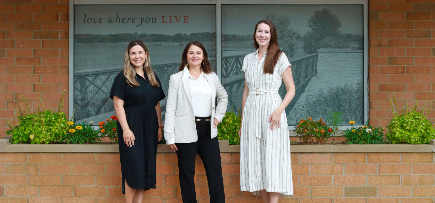 The Cyndy Hass Team | Libertyville Real Estate Team | @properties ...