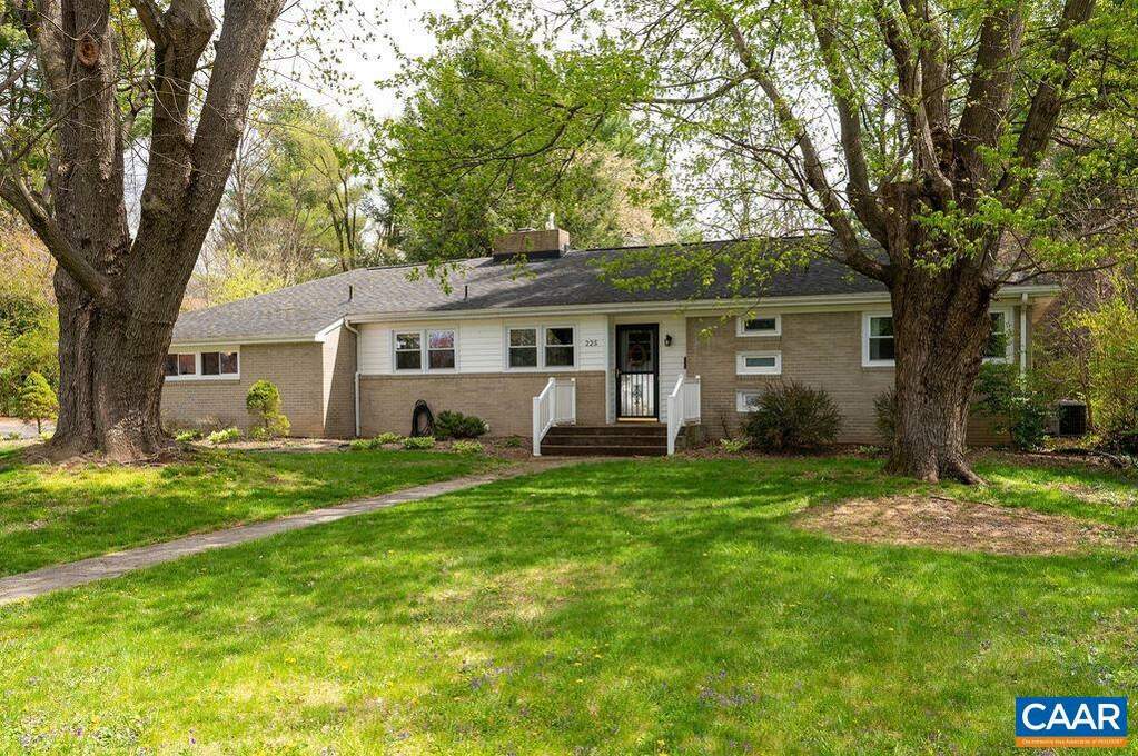 225 Lynn Ln, Waynesboro, VA 22980 | MLS# 651496 | RLAH @properties