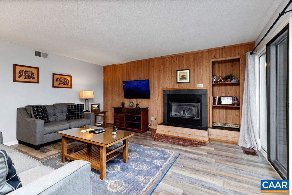 2056 Stone Ridge Condos, Wintergreen Resort, VA 22967 | MLS# 668511 ...