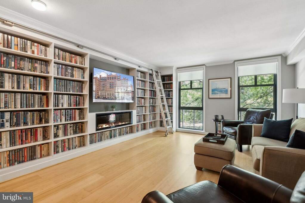 616 E Street Nw #213, Washington, DC 20004 | MLS# DCDC2147122 | RLAH ...