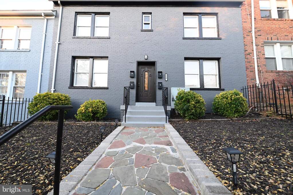 1230 Penn Street Ne #3, Washington, DC 20002 | MLS# DCDC2234832 | RLAH ...