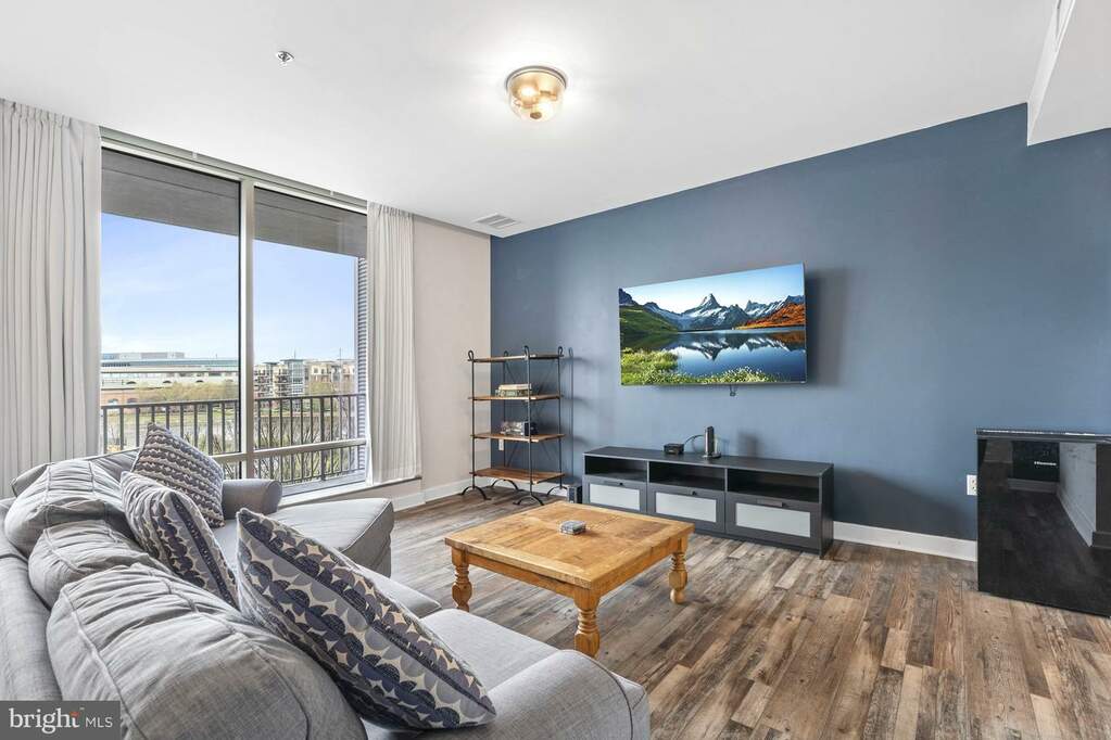 105 Christina Landing Drive #301, Wilmington, DE 19801 | MLS ...