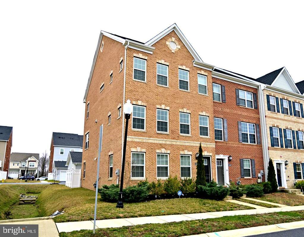 11407 Tolkien Avenue, White Plains, MD 20695 | MLS# MDCH2030928 | RLAH ...