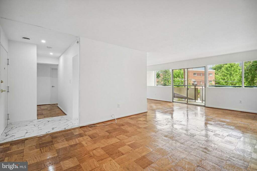 4720 Chevy Chase Drive #201, Chevy Chase, MD 20815 | MLS# MDMC2131622 ...