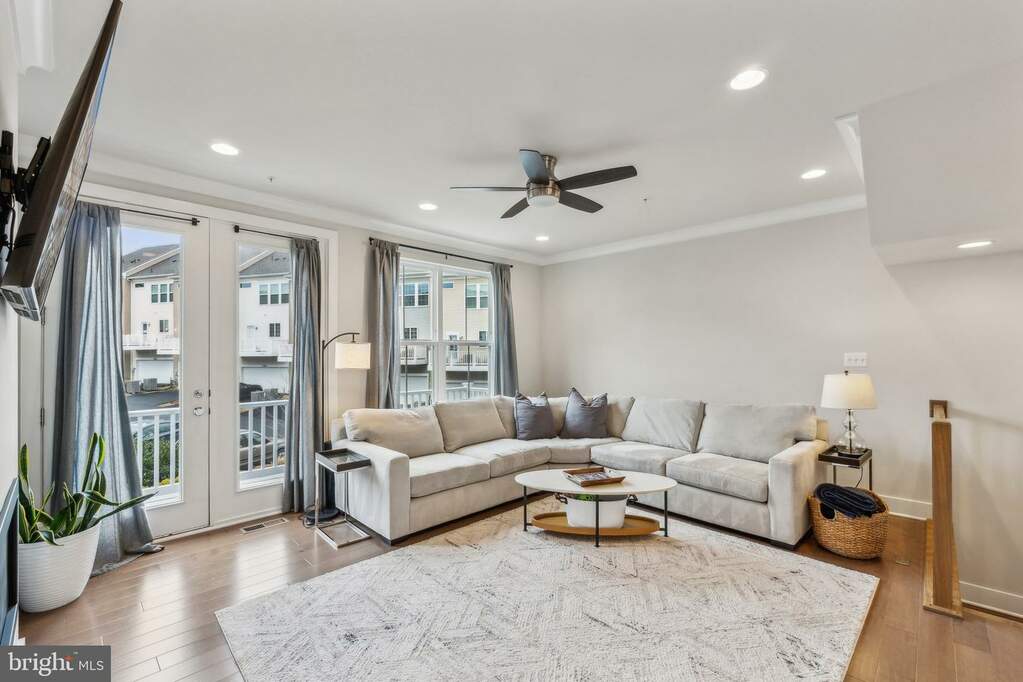 12891 Clarksburg Square Road, Clarksburg, MD 20871 | MLS# MDMC2167004 ...