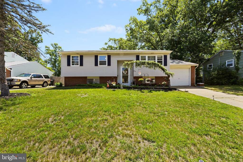 33 Congress Road, Pine Hill, NJ 08021 | MLS# NJCD2071410 | RLAH @properties