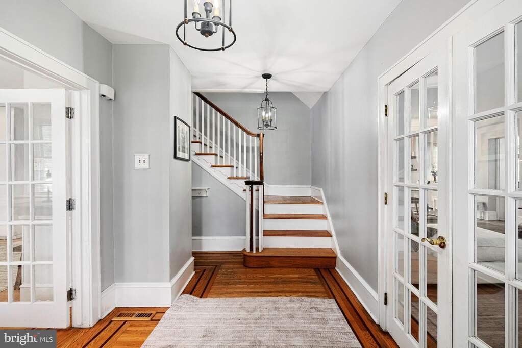 2 Kings Highway, Haddon Heights, NJ 08035 | MLS# NJCD2098108 | RLAH ...