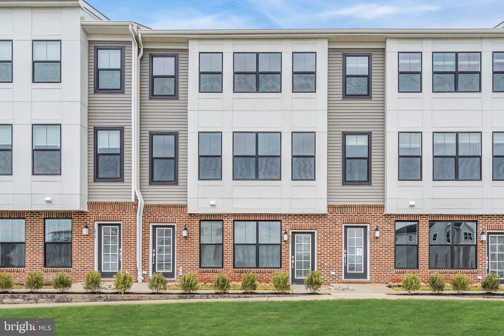 217 Aaron Truehart Way, Titusville, NJ 08560 | MLS# NJME2042150 | RLAH ...