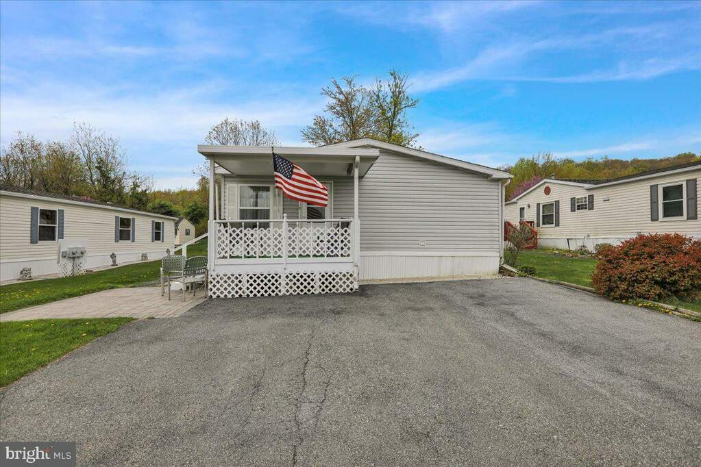 29 Mountain View Lane, Blandon, PA 19510 | MLS# PABK2042114 | RLAH ...