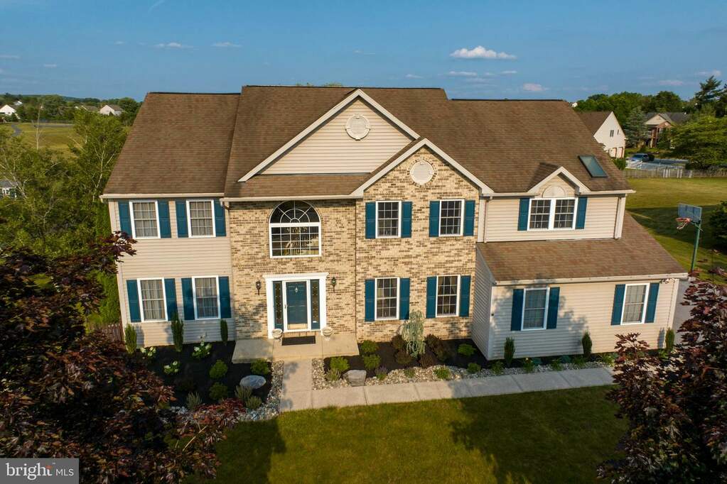 104 Spring View Drive, Douglassville, PA 19518 | MLS# PABK2042412 ...