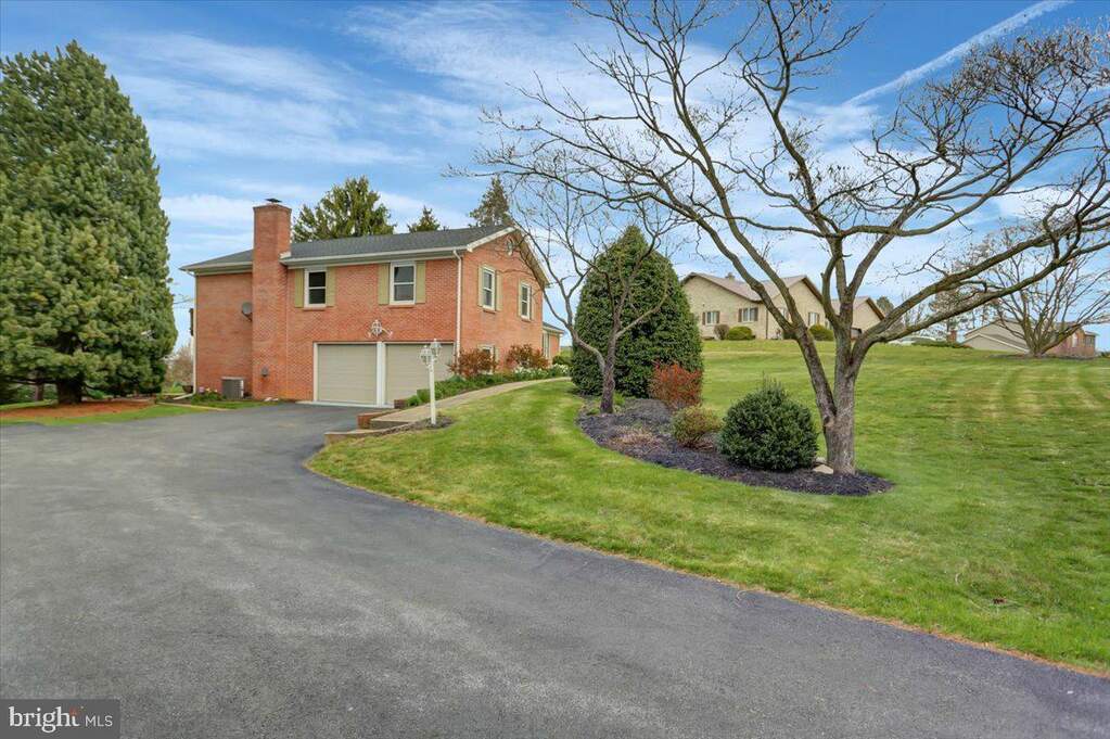 253 Farmington Road, Chambersburg, PA 17202 | MLS# PAFL2019120 | RLAH ...