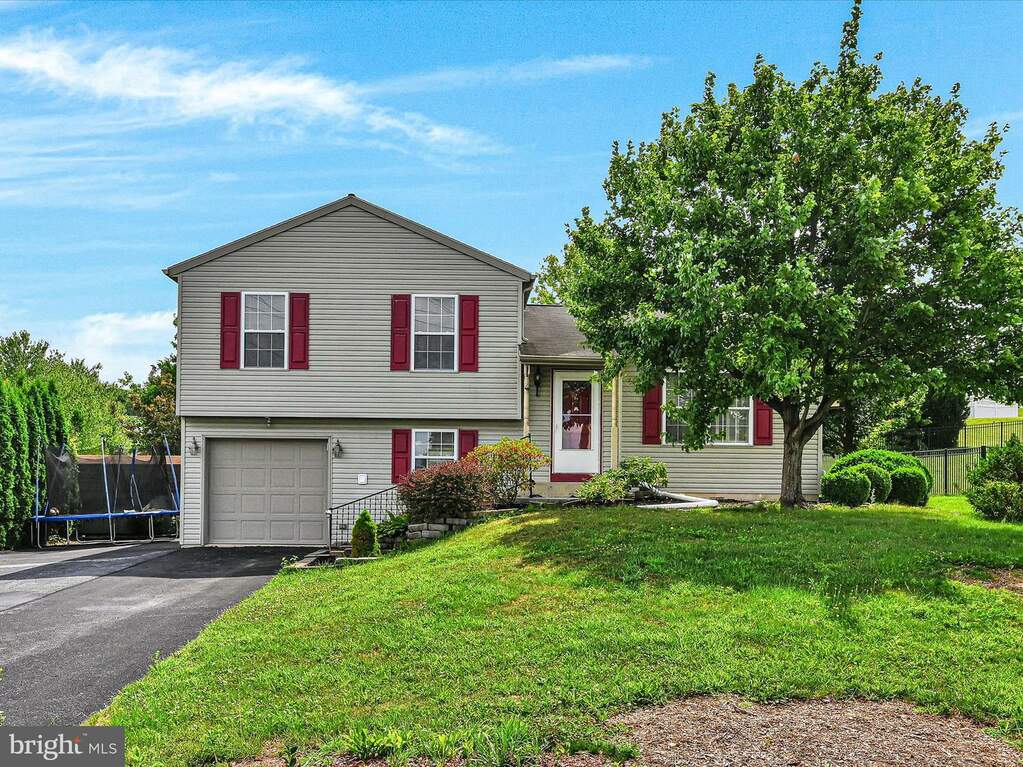 2034 Water Street, Lebanon, PA 17046 | MLS# PALN2015896 | RLAH @properties