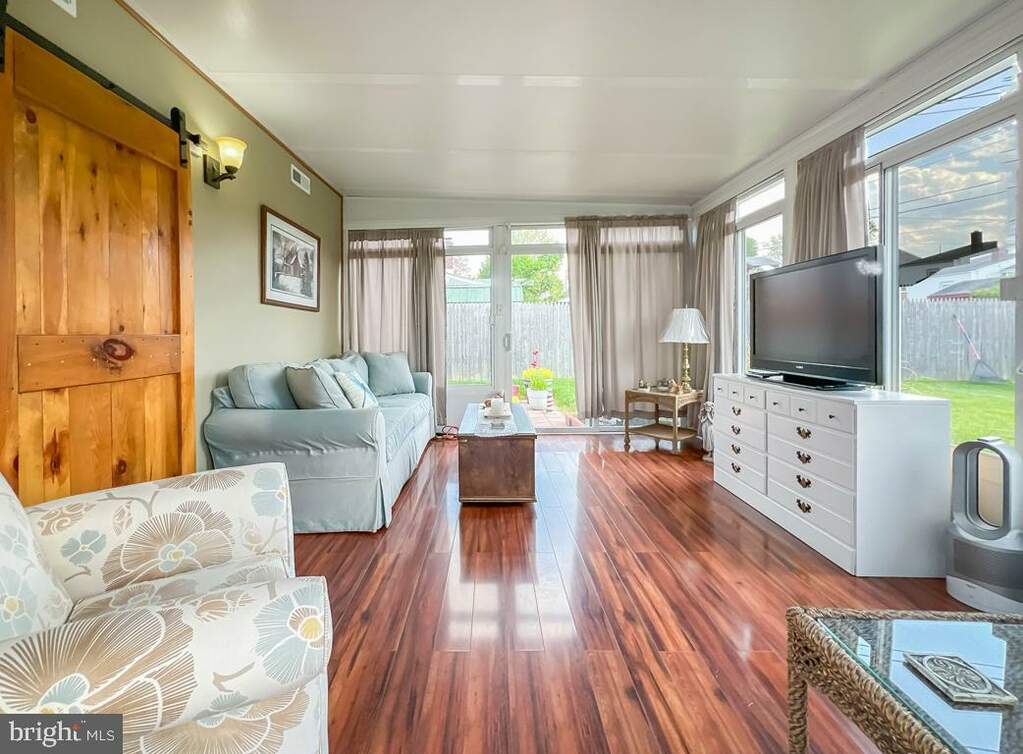 112 Colonial Drive, East Norriton, PA 19401 | MLS# PAMC2102078 | RLAH ...