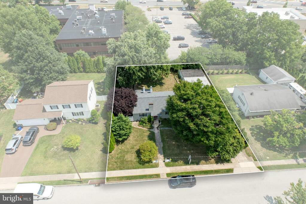 620 Launfall Road, Plymouth Meeting, PA 19462 | MLS# PAMC2113030 | RLAH ...