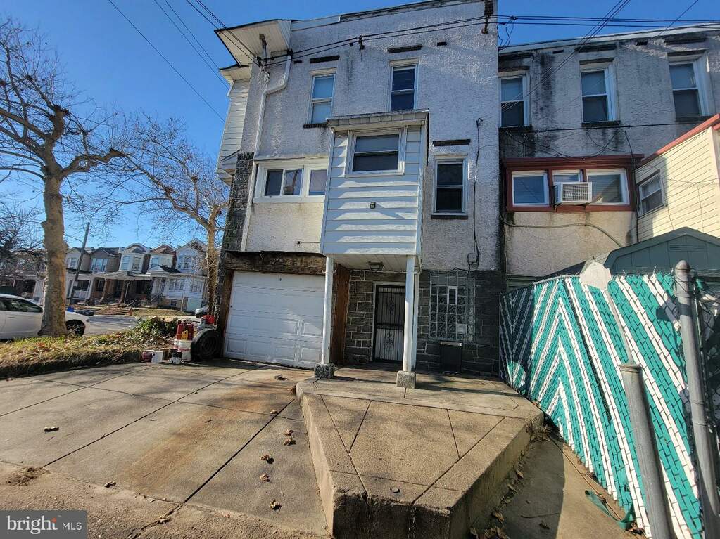 801 Marlyn Road, Philadelphia, PA 19151 | MLS# PAPH2308040 | RLAH ...