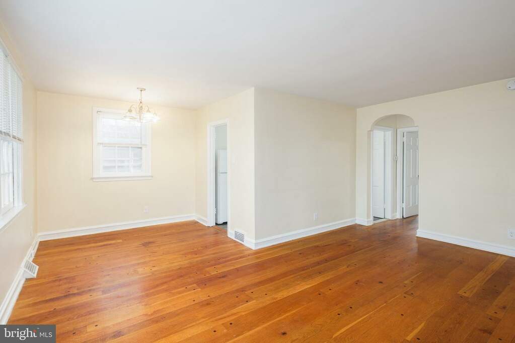 2827 Indian Queen Lane #B, Philadelphia, PA 19129 | MLS# PAPH2352468 ...