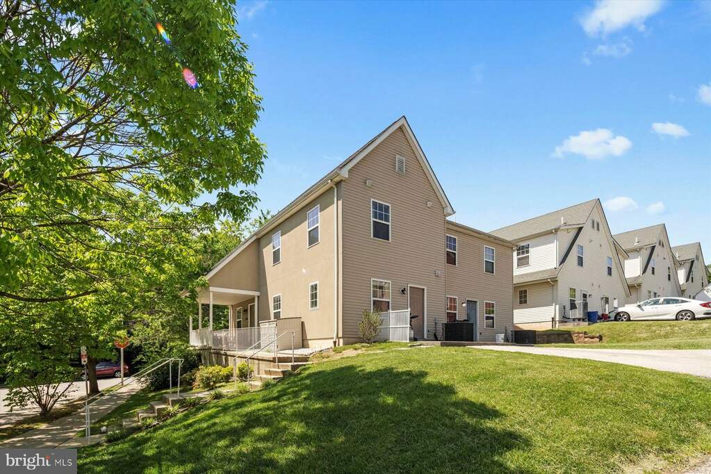 3735 Palisades Drive, Philadelphia, PA 19129 | MLS# PAPH2353114 | RLAH ...