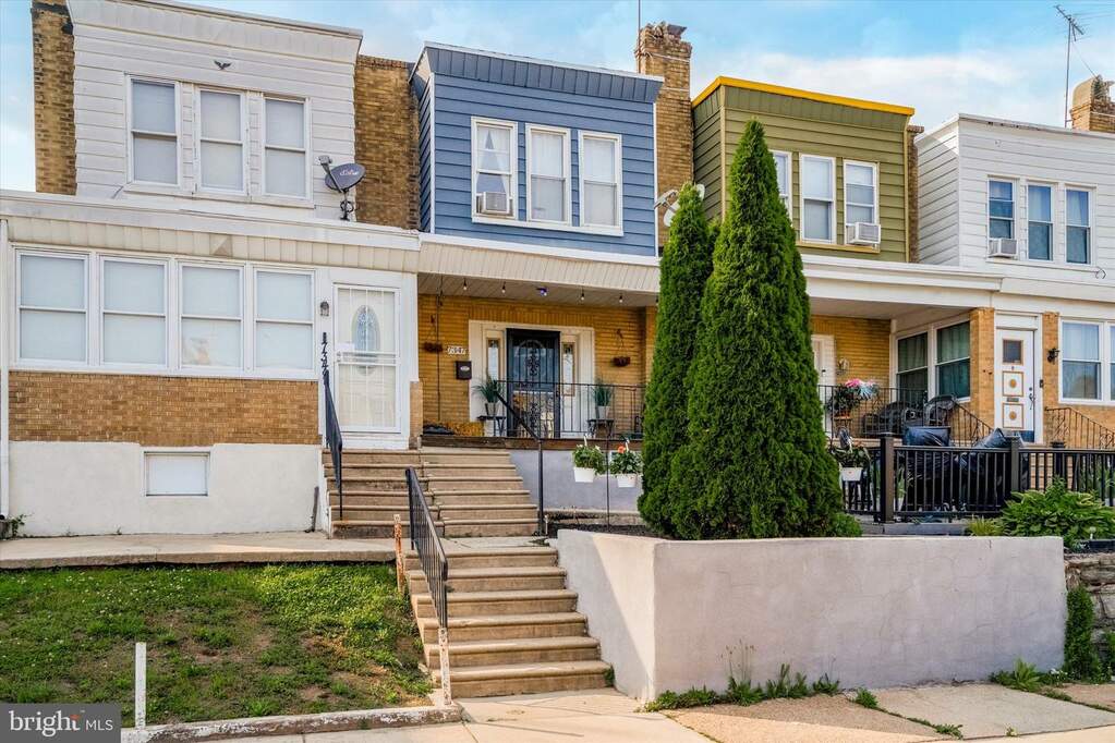 7347 Dicks Avenue, Philadelphia, PA 19153 | MLS# PAPH2359240 | RLAH ...