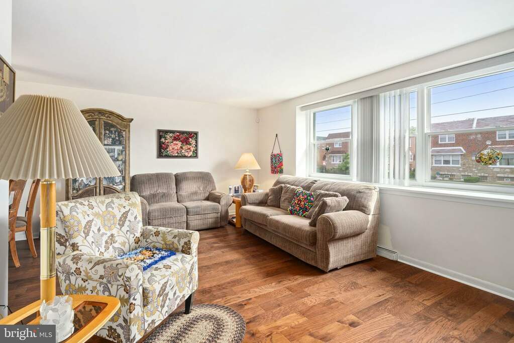 1710 Fox Chase Road, Philadelphia, PA 19152 | MLS# PAPH2367796 | RLAH ...