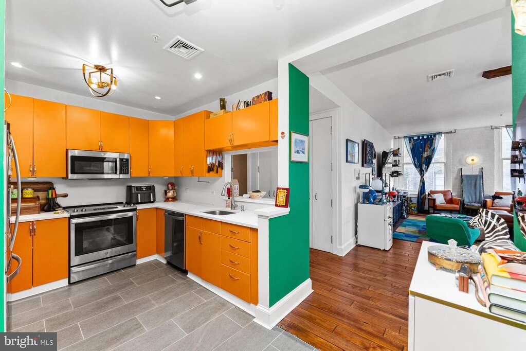 214 New Street #G (4N), Philadelphia, PA 19106 | MLS# PAPH2572776 ...