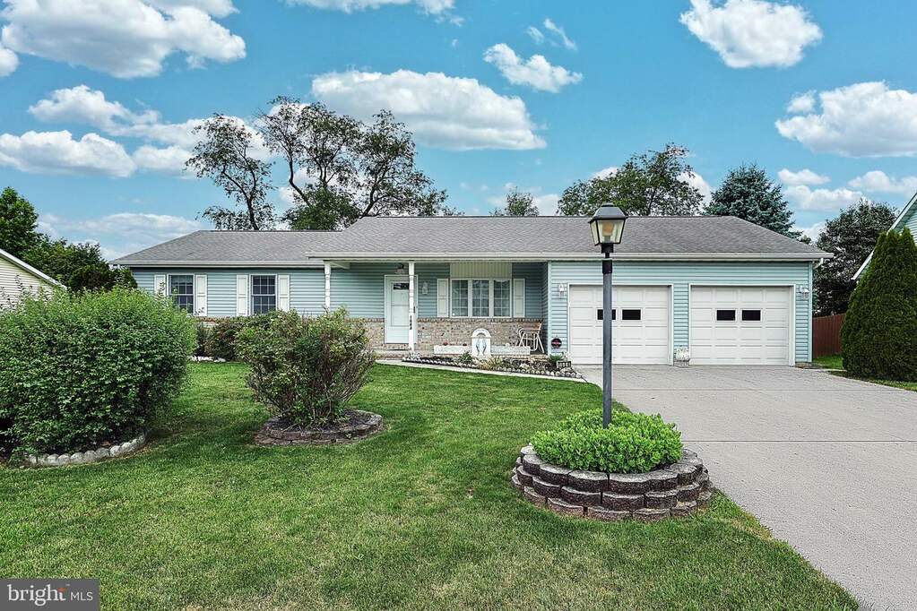 1684 Taylor Drive, Hanover, PA 17331 | MLS# PAYK2062992 | RLAH @properties