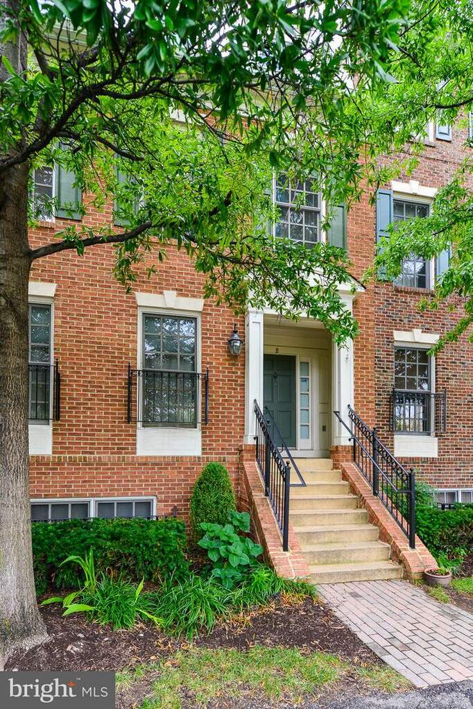 705 Massey Lane, Alexandria, VA 22314 | MLS# VAAX2034536 | RLAH @properties