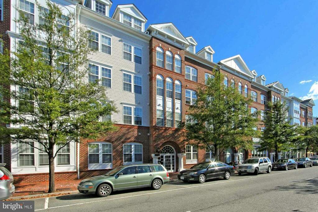 4951 Brenman Park Drive #206, Alexandria, VA 22304 | MLS# VAAX2035460 ...