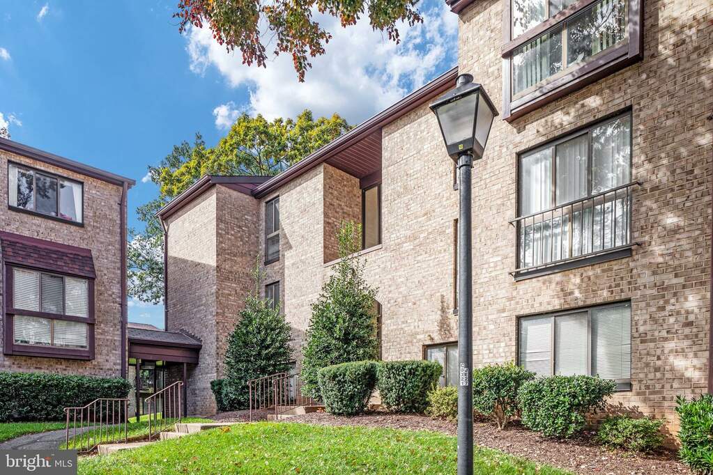 2018 Colts Neck Road #11B, Reston, VA 20191 | MLS# VAFX2151542 | RLAH ...