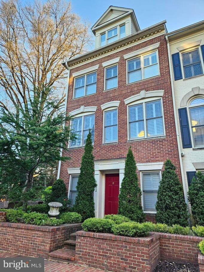 1632 Colonial Hills Drive, Mclean, VA 22102 | MLS# VAFX2171034 | RLAH ...