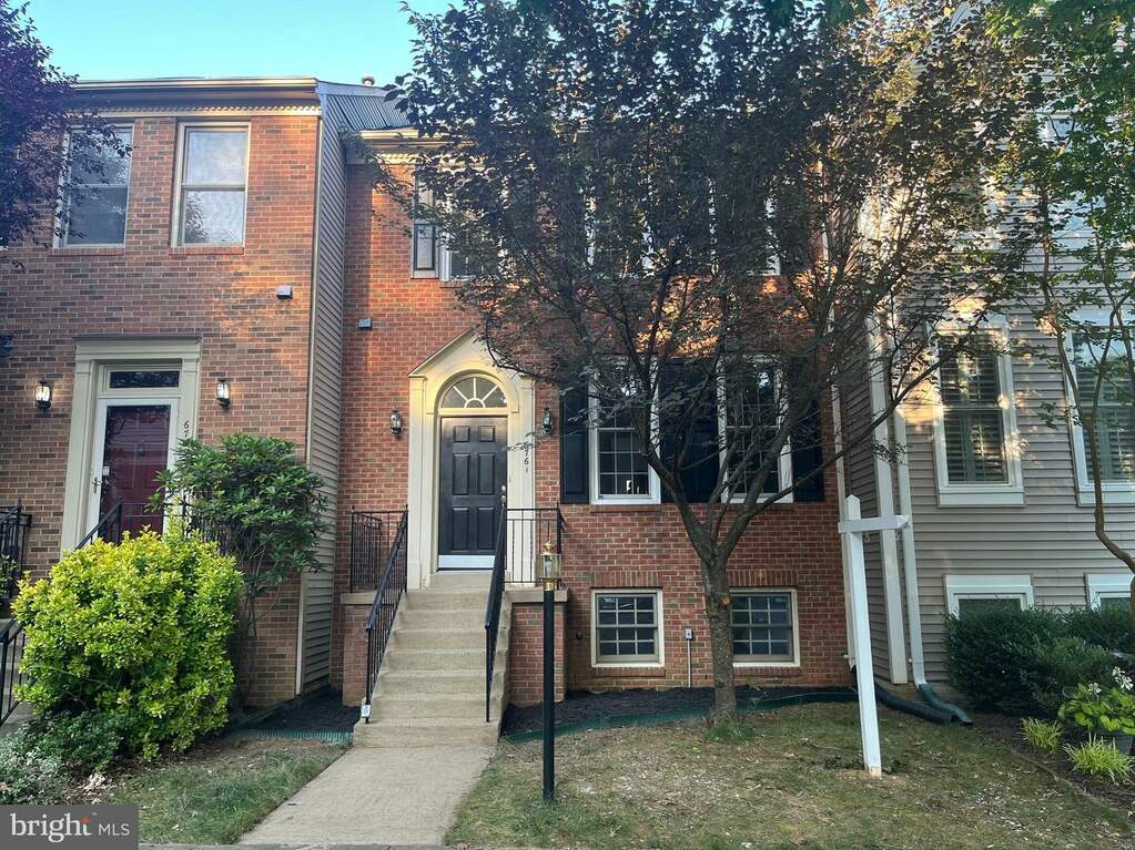 6761 Royal Thomas Way, Alexandria, VA 22315 | MLS# VAFX2187306 | RLAH ...