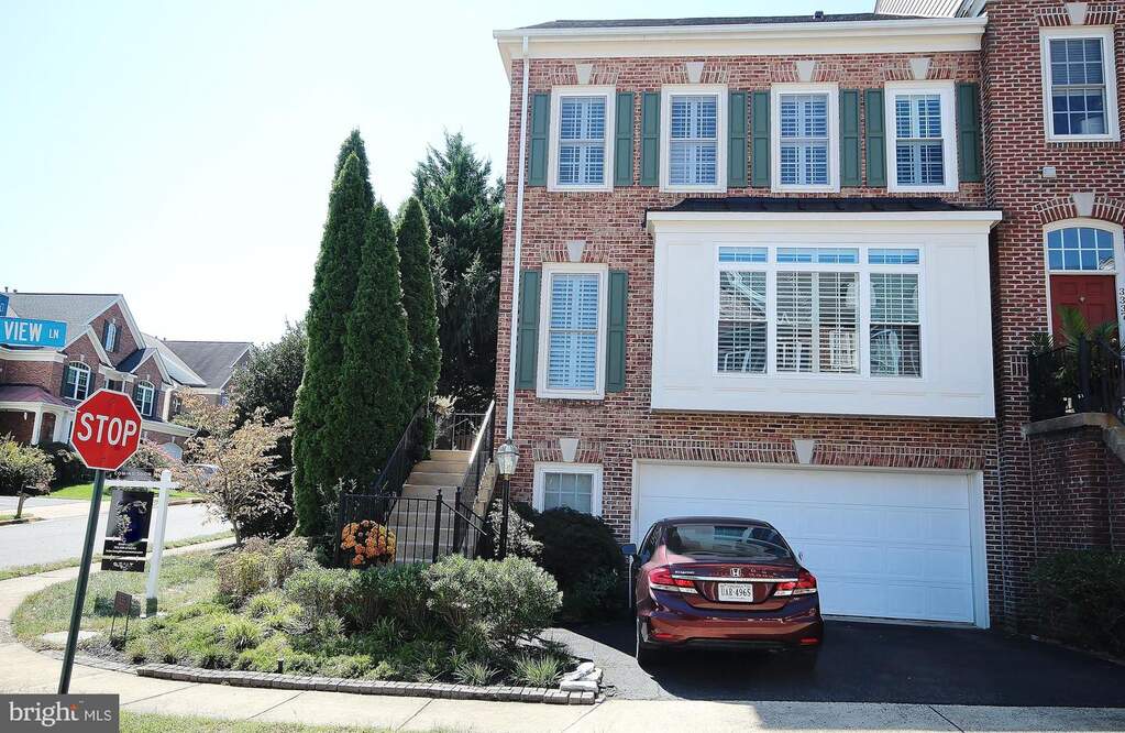 3335 Wilton Crest Court, Alexandria, VA 22310 | MLS# VAFX2267094 | RLAH ...