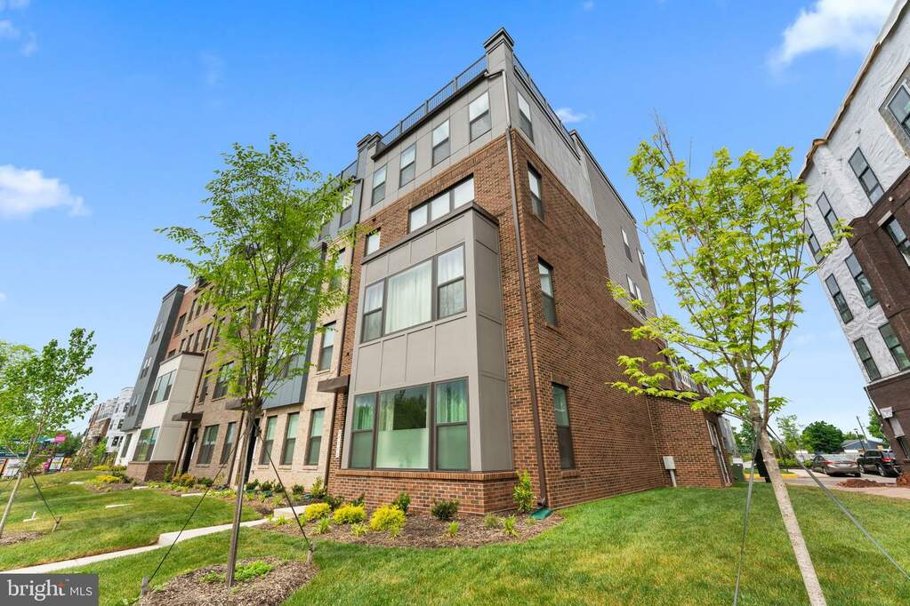 43785 Transit Square, Ashburn, VA 20147 | MLS# VALO2070528 | RLAH ...