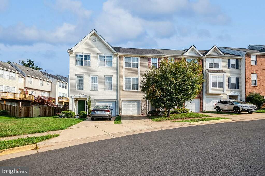 45544 Mallard Point Terrace, Sterling, VA 20165 | MLS# VALO2074290 ...