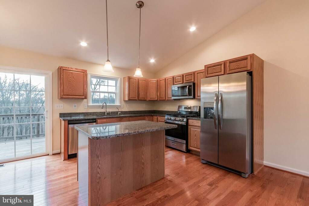 26 Vonette Drive, Martinsburg, WV 25405 | MLS# WVBE2025002 | RLAH ...