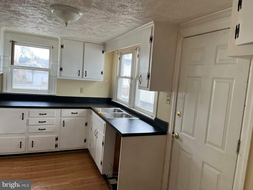 734 Maryland Avenue, Martinsburg, WV 25401 | MLS# WVBE2025384 | RLAH ...