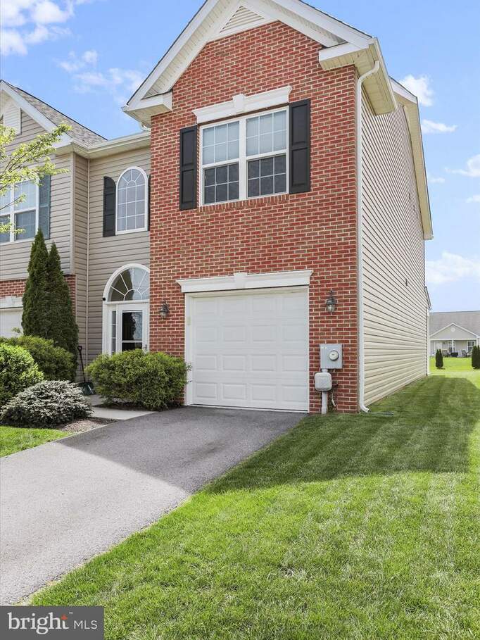 36 Cavendish Way, Falling Waters, WV 25419 | MLS# WVBE2028816 | RLAH ...