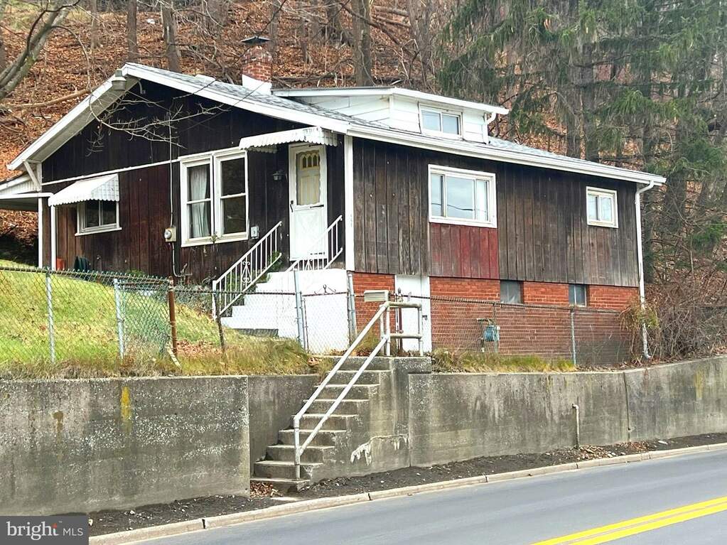 460 Armstrong Street, Keyser, WV 26726 | MLS# WVMI2002292 | RLAH ...