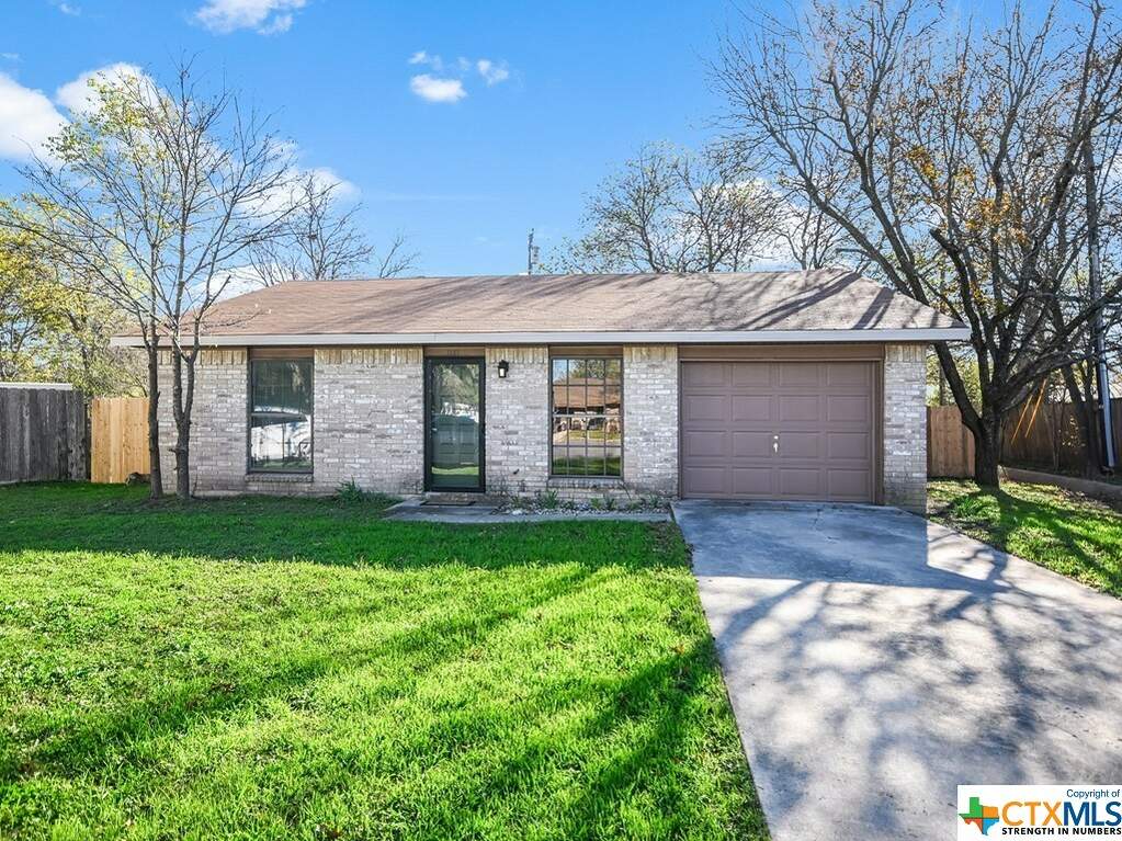 1111 E Avenue O, Belton, TX 76513 | MLS# 528937 | @properties lone star ...