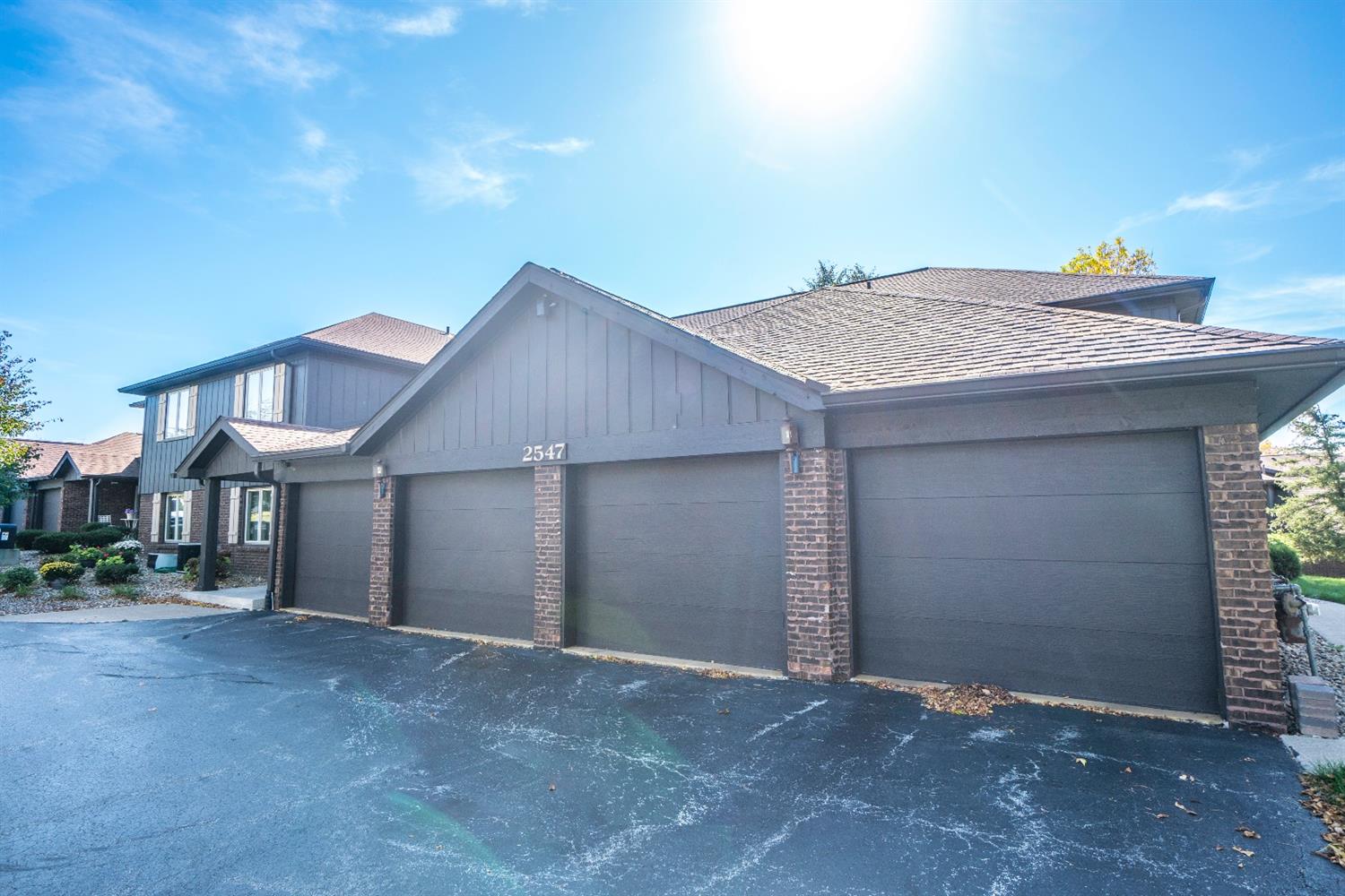 2547 E Lakeshore Drive, Crown Point, IN 46307 | MLS# 424171 ...