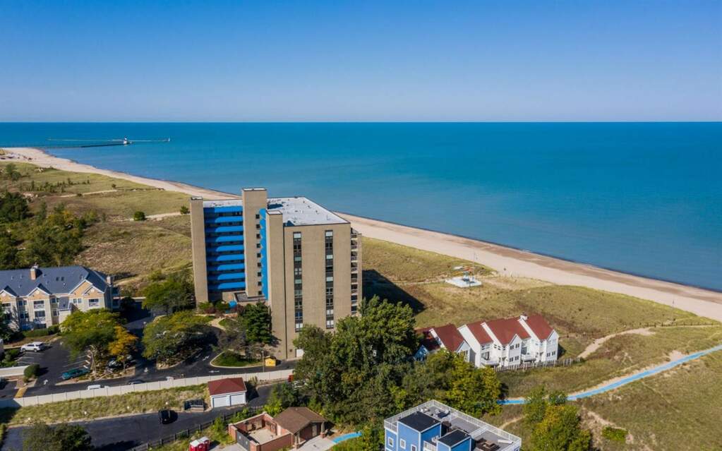 100 Lake Shore Drive #307, Michigan City, IN 46360 | MLS# 505073 ...
