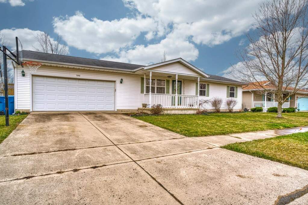 1648 Canary Lane, Lowell, IN 46356 | MLS# 527884 | @properties NW Indiana