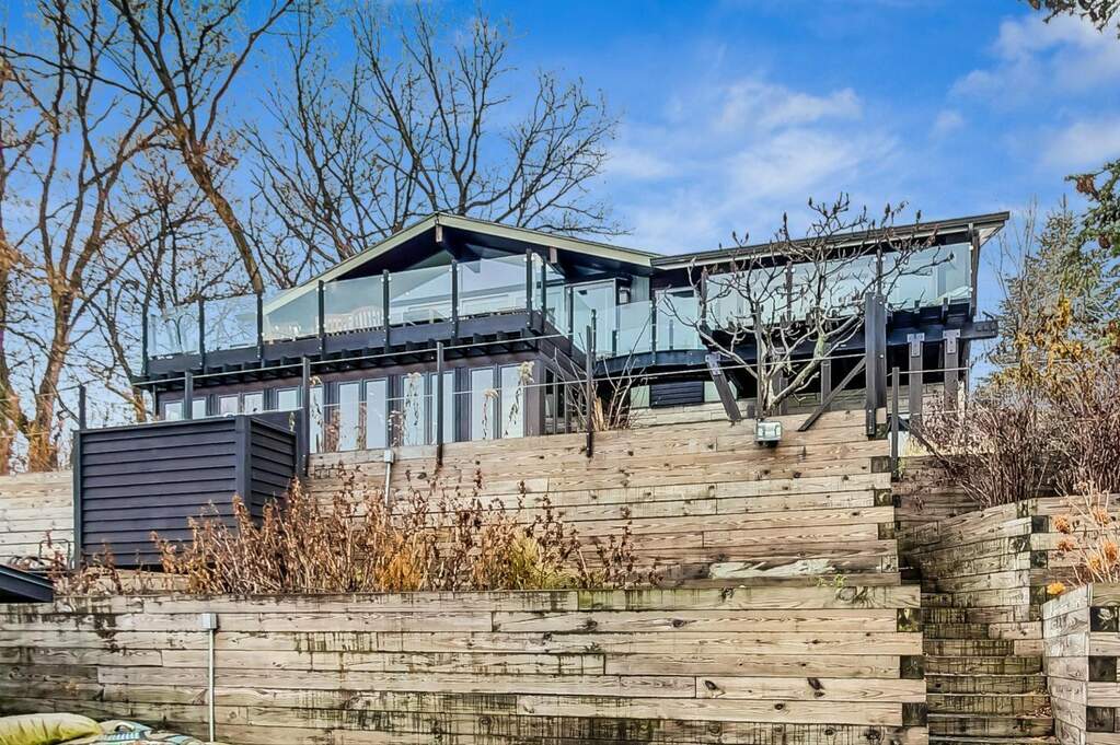 2714 Lake Shore Drive, Long Beach, IN 46360 | MLS# 542426 | @properties ...