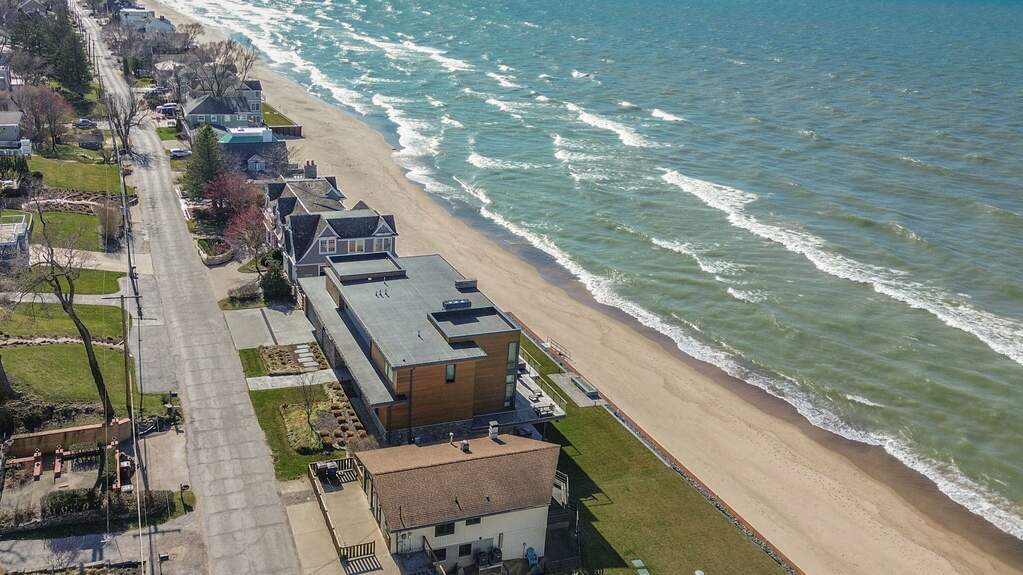 2224 Lake Shore Drive, Long Beach, IN 46360 | MLS# 801285 | @properties ...