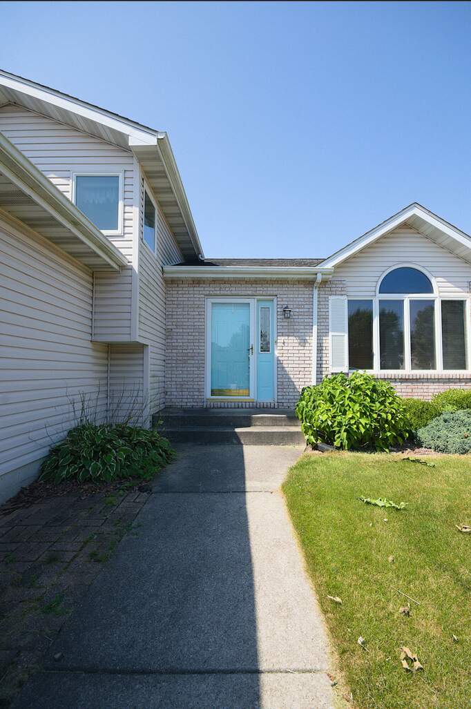 2932 Burge Drive, Crown Point, IN 46307 | MLS# 809160 | @properties NW ...