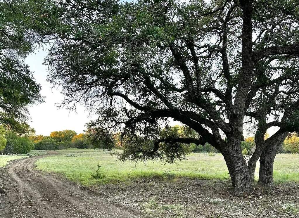 13.627 acres Lennon Lane, Burnet, TX 76281 | MLS# 170252 | @properties ...